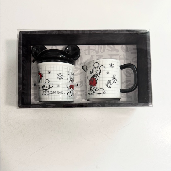 Disney | Kitchen | Disney Mickey Mouse Christmas Creamer Sugar Set ...